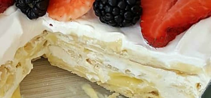 NO BAKE SALTINE CRACKER CAKE - Mommy Moment